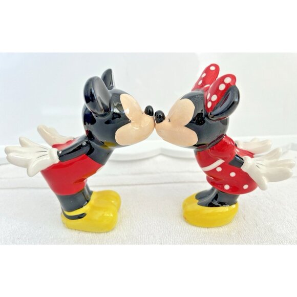 Disney | Dining | Disney Mickey Minnie Mouse Salt Pepper Shakers ...